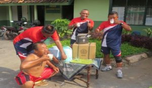 Mengenal Imukal, Minuman Khusus TNI yang Bikin Prajurit Jadi Tambah ...