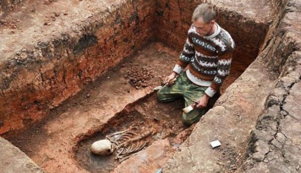 Tengkorak dengan Bentuk Lonjong Ditemukan di Rusia, Dulu Ada Alien di ...